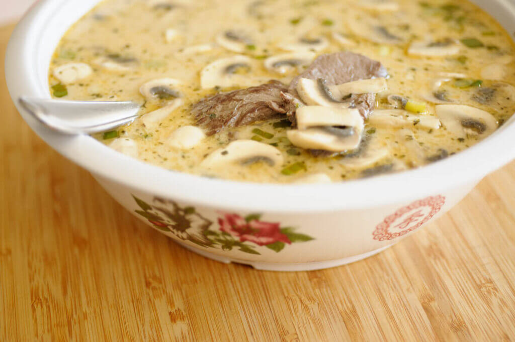 Simple Gourmet: Tom Kha Elk Soup