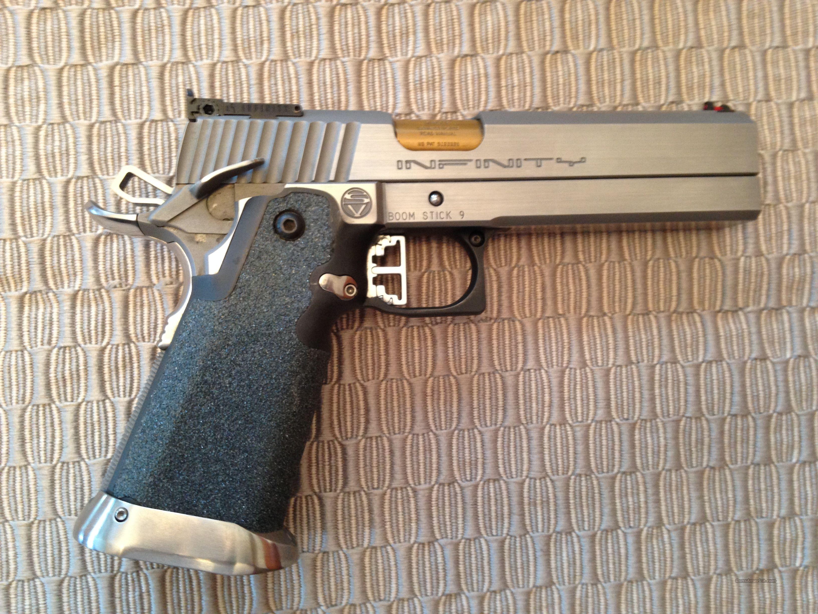 SVI 2011 Infinity Sight Tracker - lots of extra... for sale